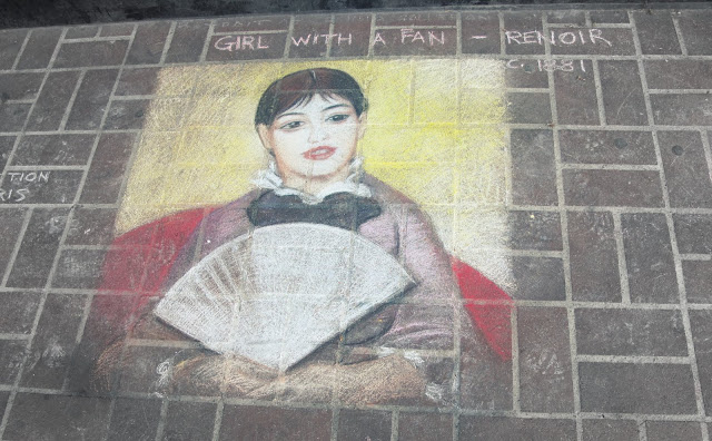 four-eyes rella: More chalk people from Government Street ...