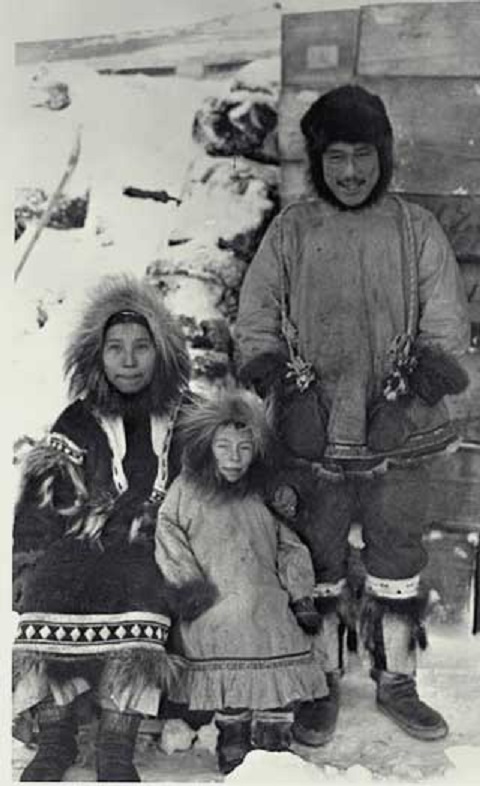 Pueblos en el hielo: INUIT DEL DELTA DEL MACKENZIE (Inuvialuit)