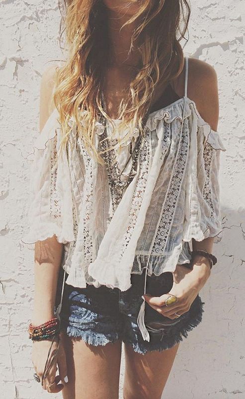 Off the shoulder trend - Spring/Summer, inspiration looks & must haves ...