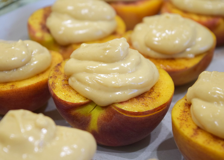 Keeping Things Simple...: Peaches are in season!