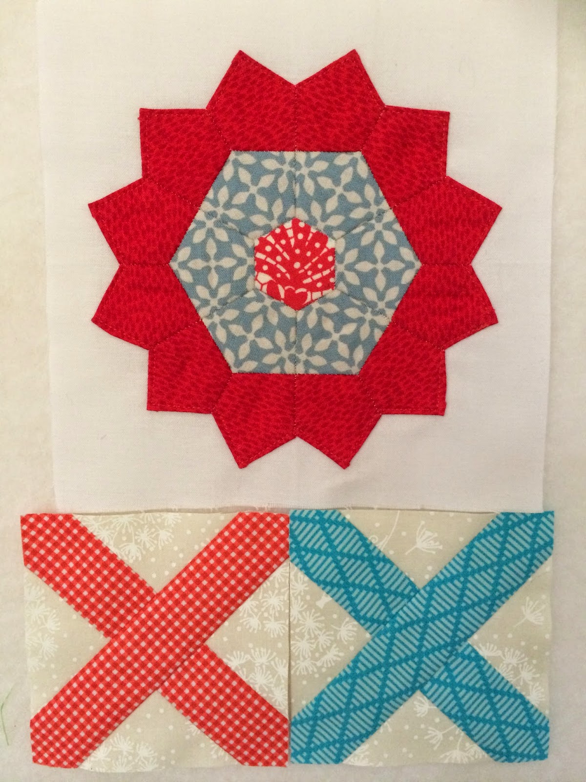 Nordic bee blocks / CHARM ABOUT YOU