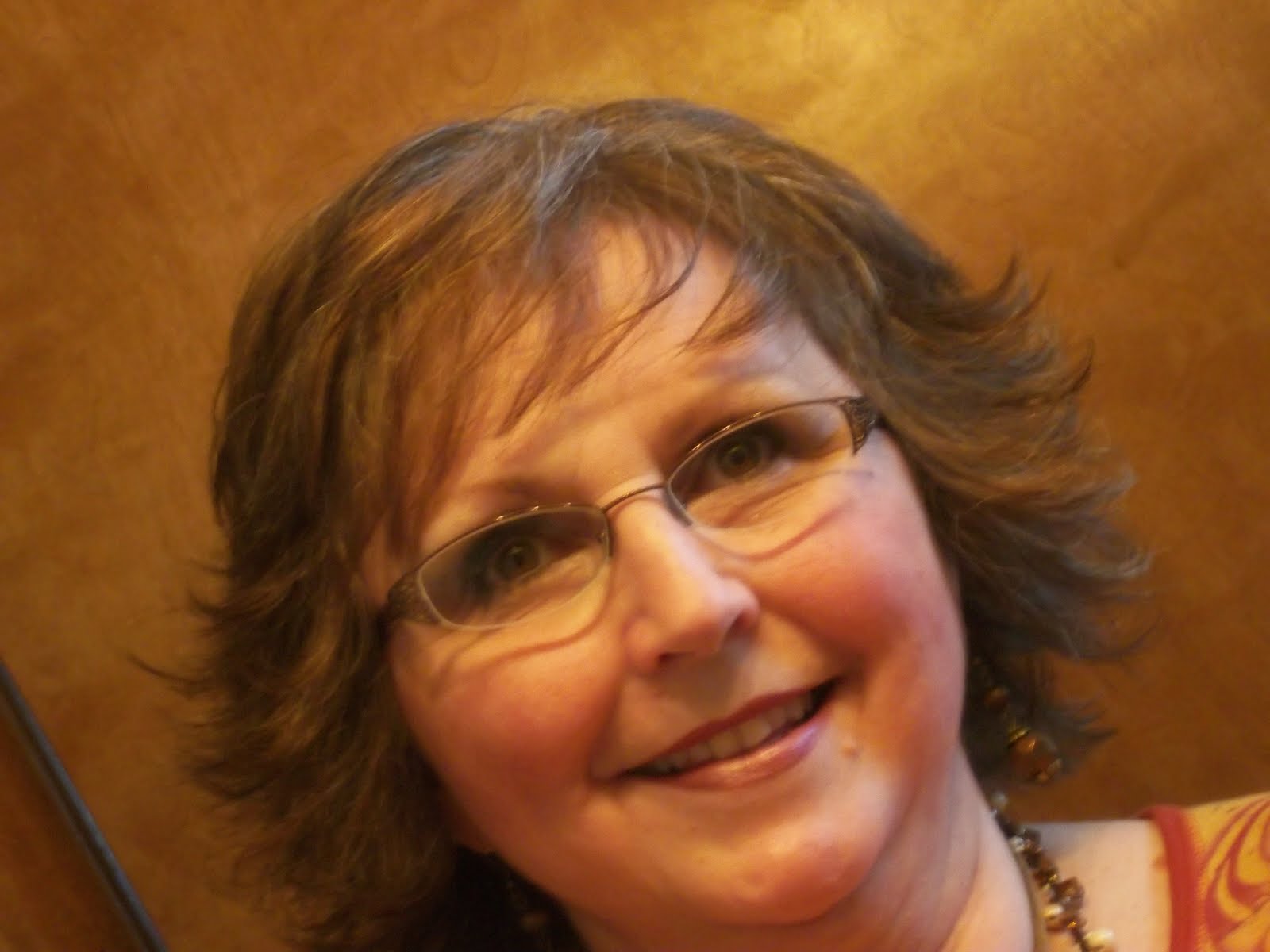 Truthful Tidbits - Bits and Pieces of My Life: I Got A Lisa Rinna Hairdo!