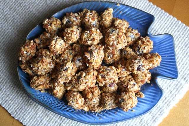 Dollop of Cream: cheesy grapes