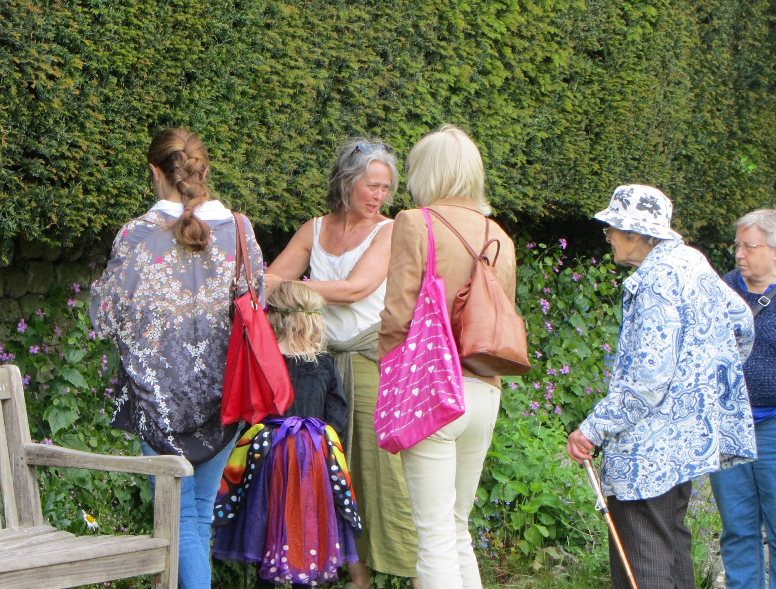 Brigit Strawbridge : Creating a Buzz in Shaftesbury