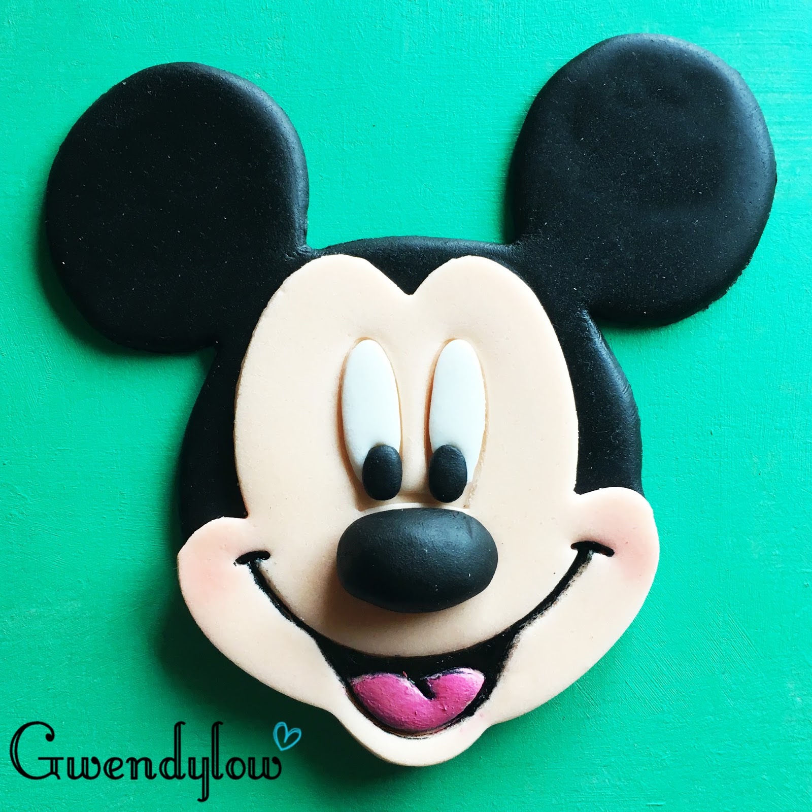 Toppers de fondant en 2D de Mickey y Minnie Mouse para tartas - Ñam, Ñam!!!