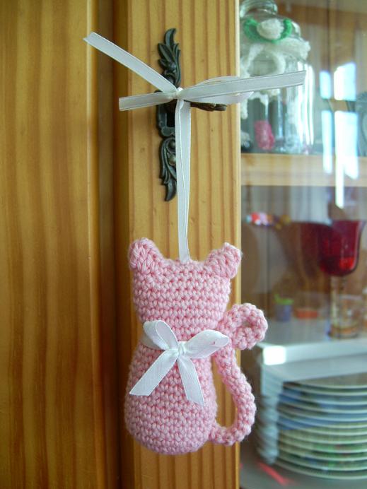 Zelfgemaakt ! haakwerkjes en meer...: Katje sleutelhanger