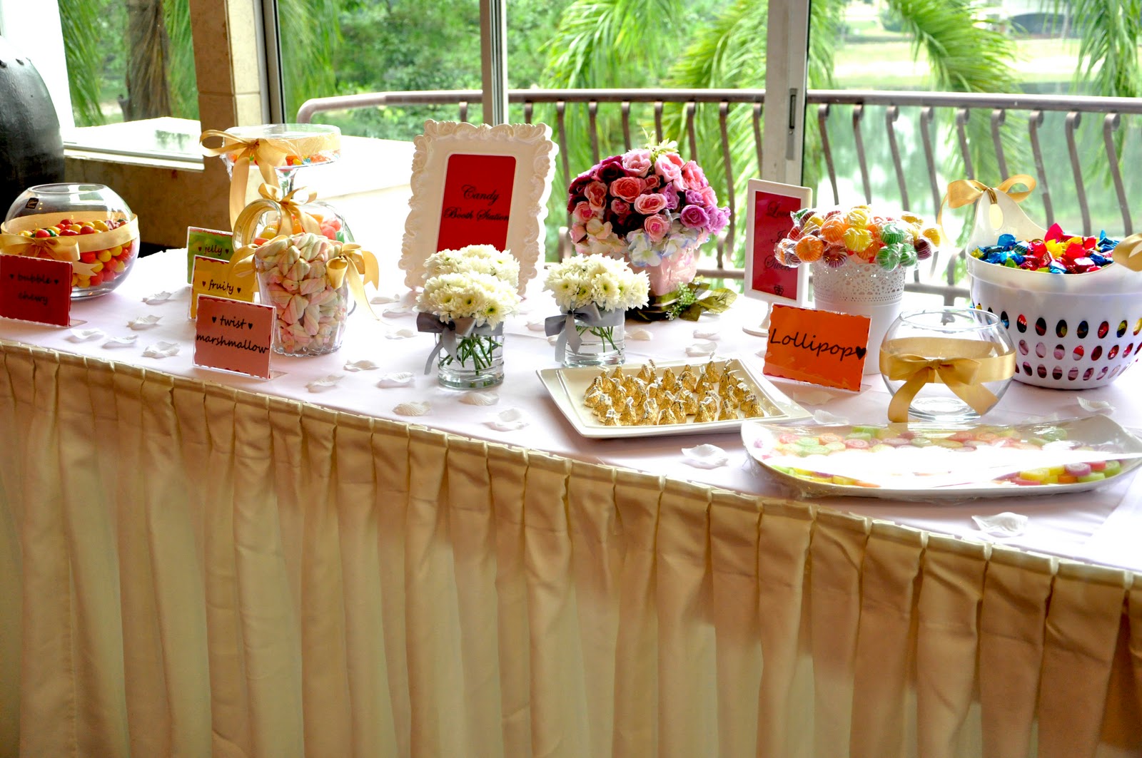 Idea's Concepts: Candy Booth Esya Wedding - Flamingo Hotel