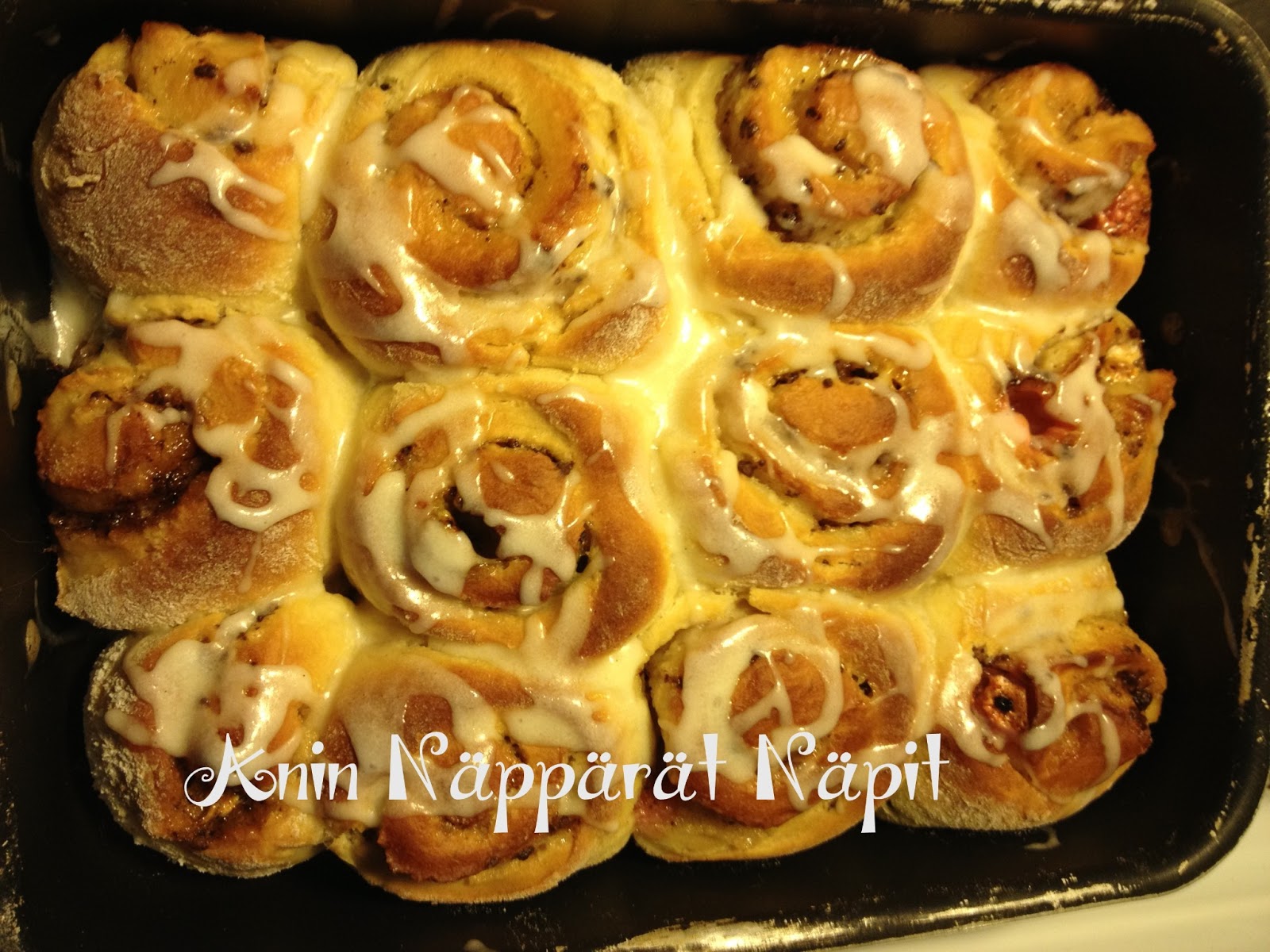 Anin Näppärät Näpit: Paras cinnamon roll resepti mitä olen kokeillut