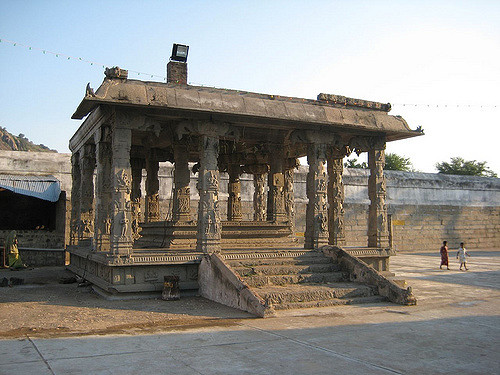 Tamilnadu Tourism: Yoga Rama Temple, Nedungunam, Thiruvannamalai