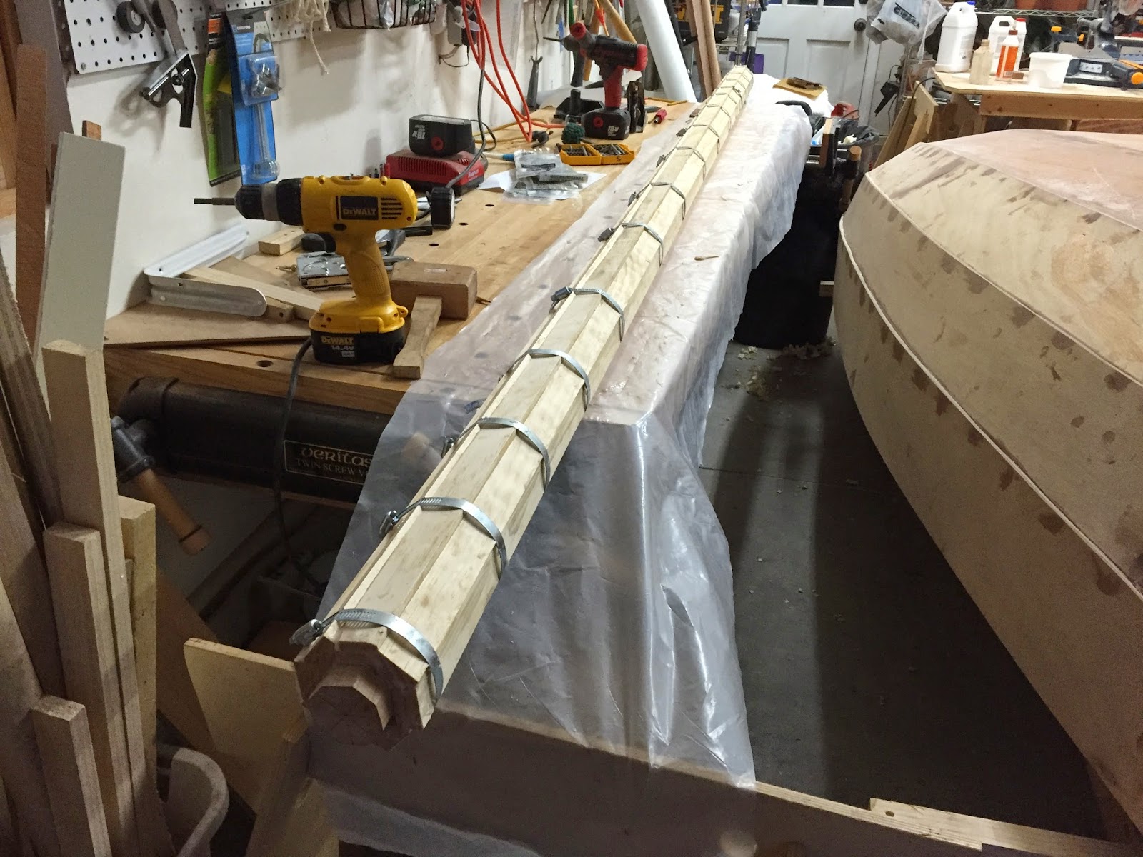 John's Navigator Build: A hinged main mast