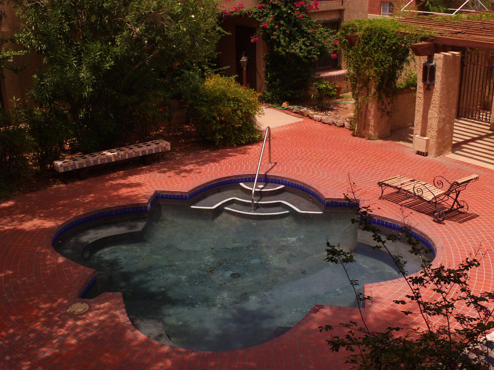 Las Aventuras: Repurposing Swimming Pools