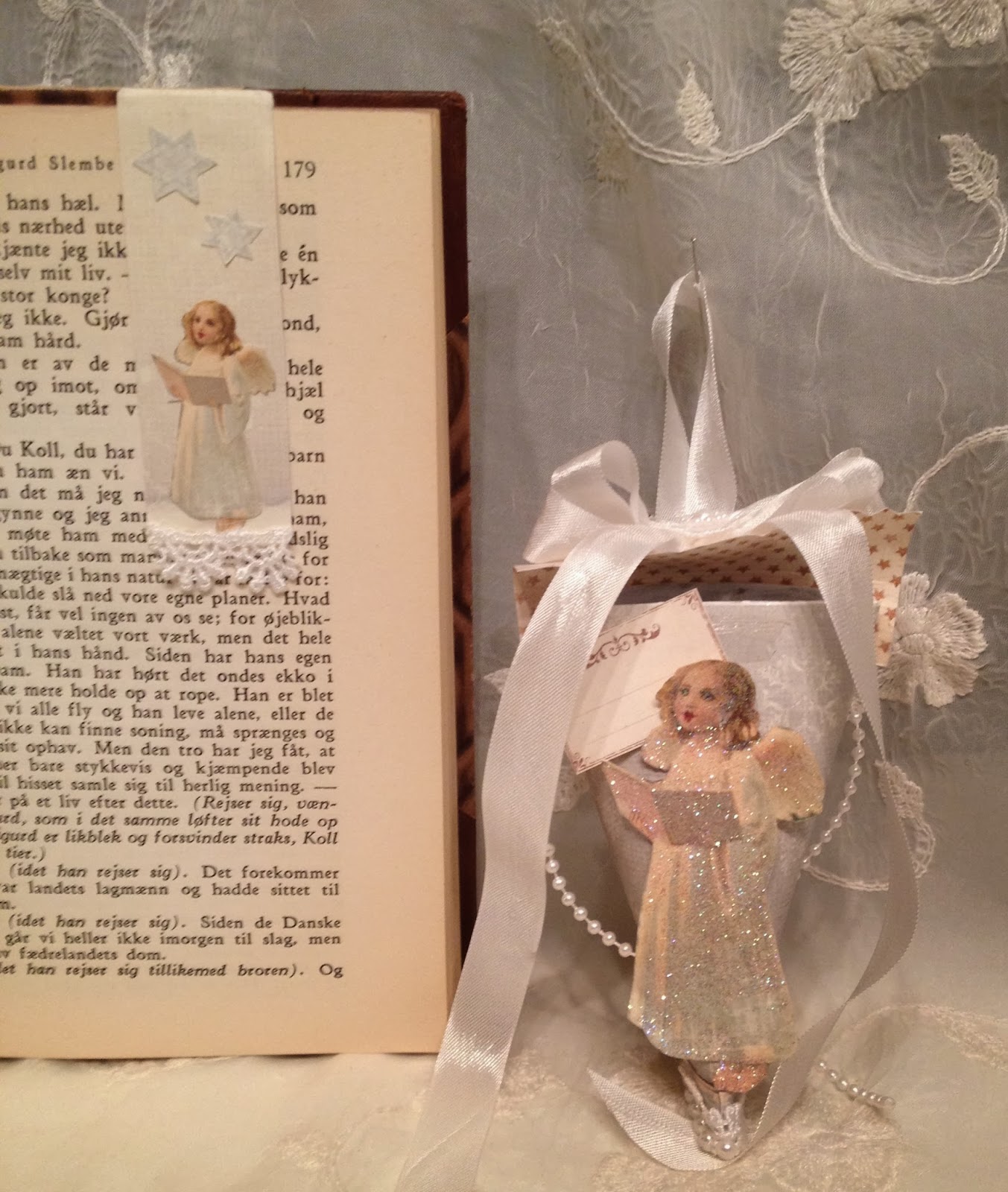 Decorated toilet paper roll gift boxes with a bookmark inside Video ...