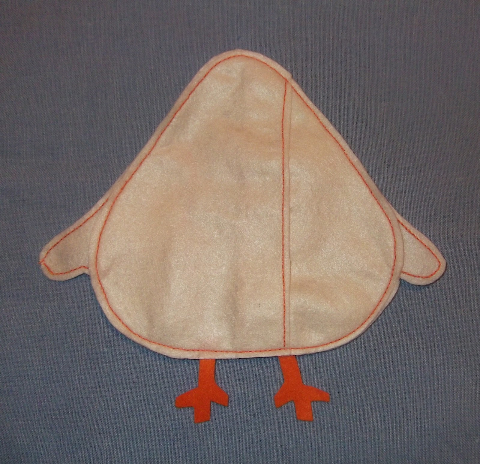 ClaraBelle Couture: Il Pulcino Pasqualino - Easter Chick