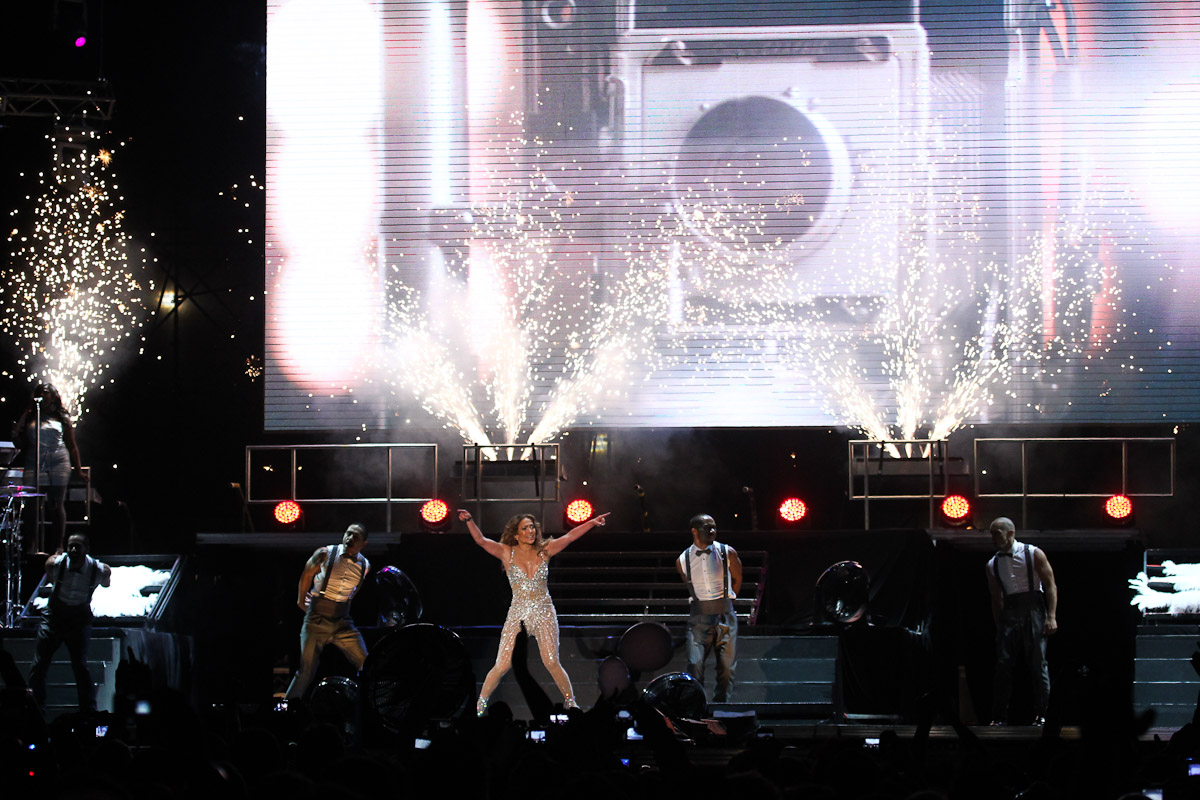 Notorious Magazine by VANDERLAN NADER: JENNIFER LOPEZ SHOW EM SÃO PAULO.