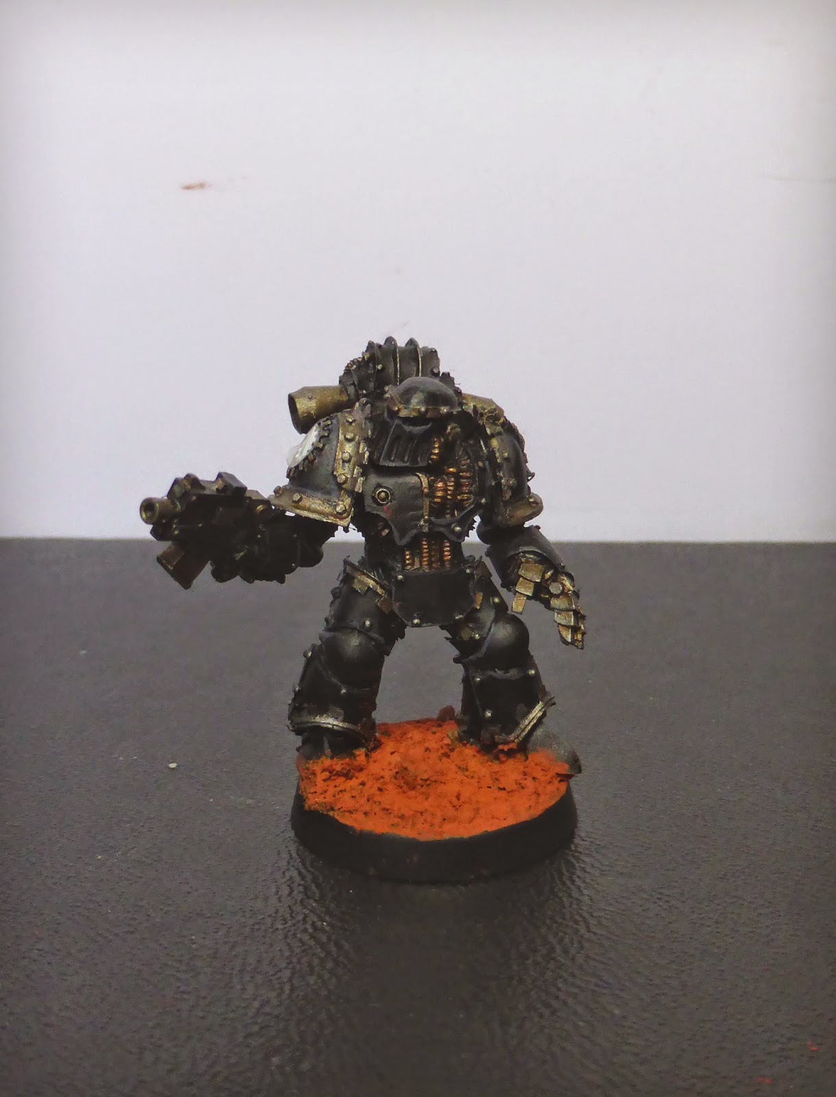 Orgullo Freak: Legion Tactical Squad (I) | Manos de Hierro