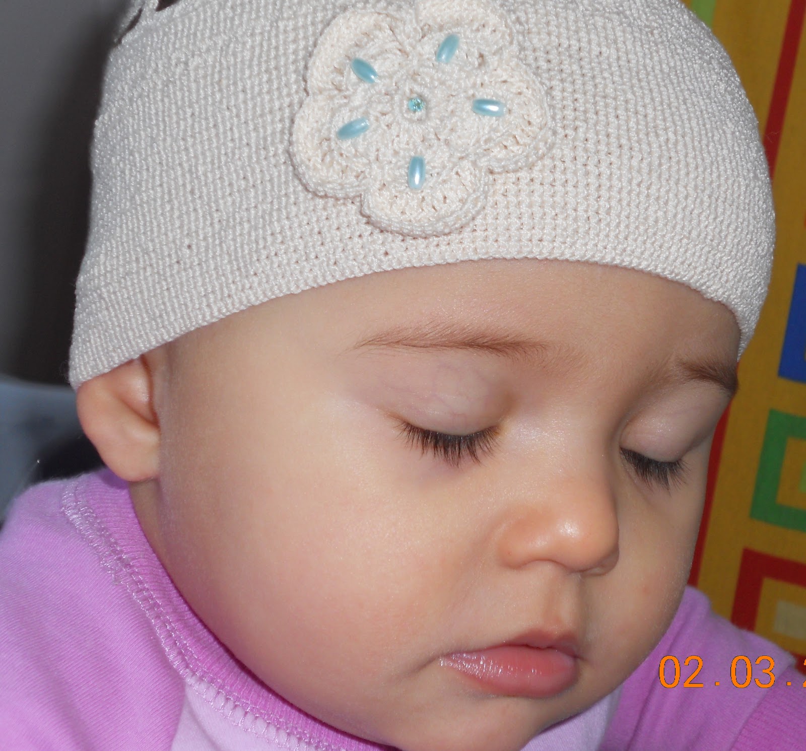 Crosetate,pentru copii...: Caciulite