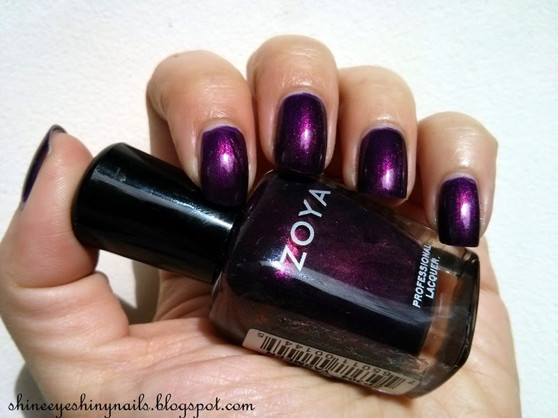 old: shine eye's shiny nails: zoya yasmeen (provocateur)