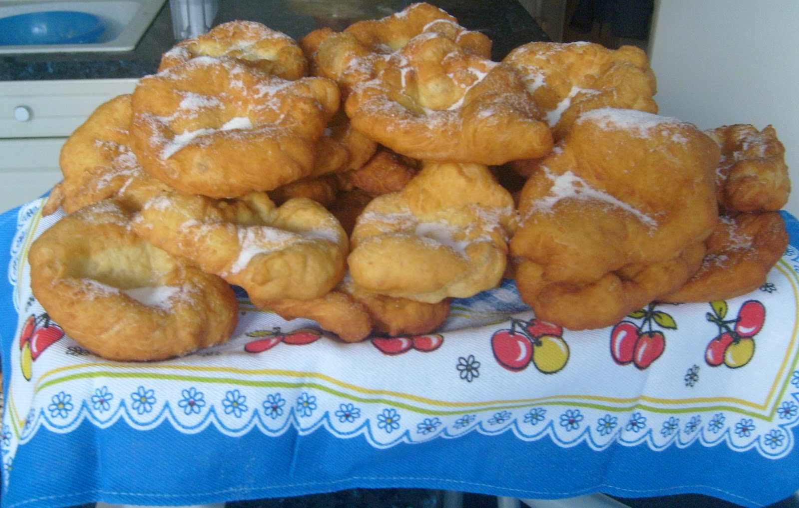 Língua Portuguesa: perguntas e respostas!: .uma filhó ou uma filhós?