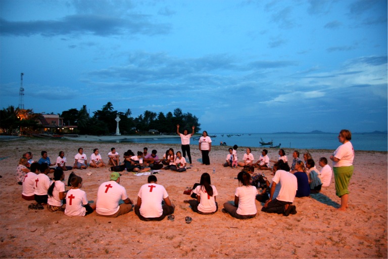 Thailand Sending: Praise and Worship on the Beach