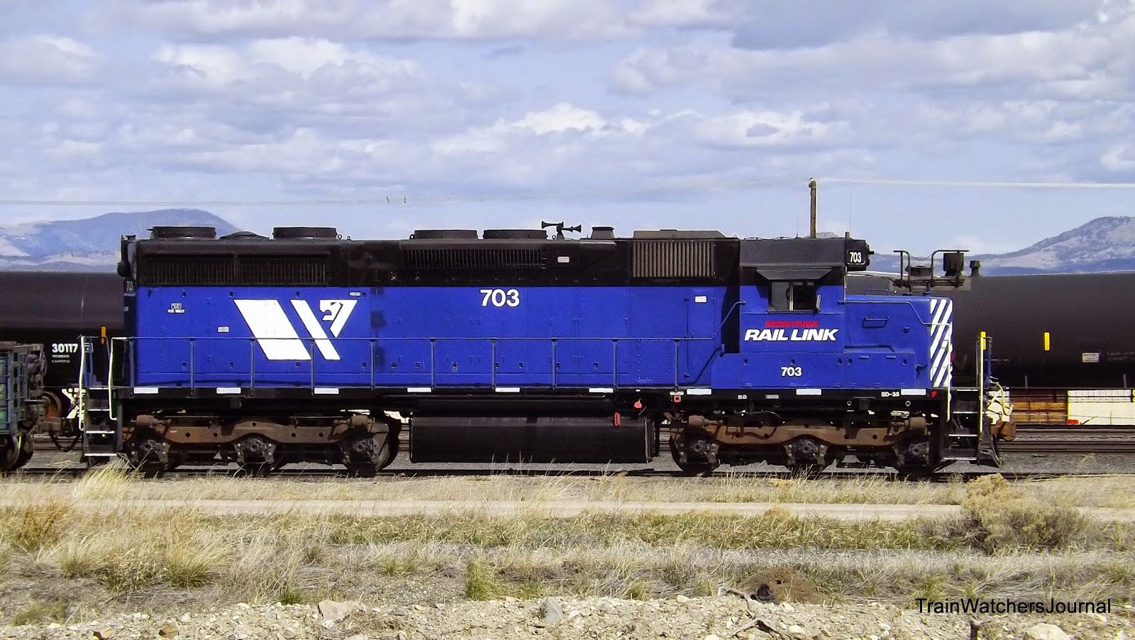 TrainWatchersJournal: Just Like Out of the 1965 EMD Catalog