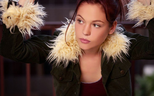 Anges Brucker HQ wallpapers