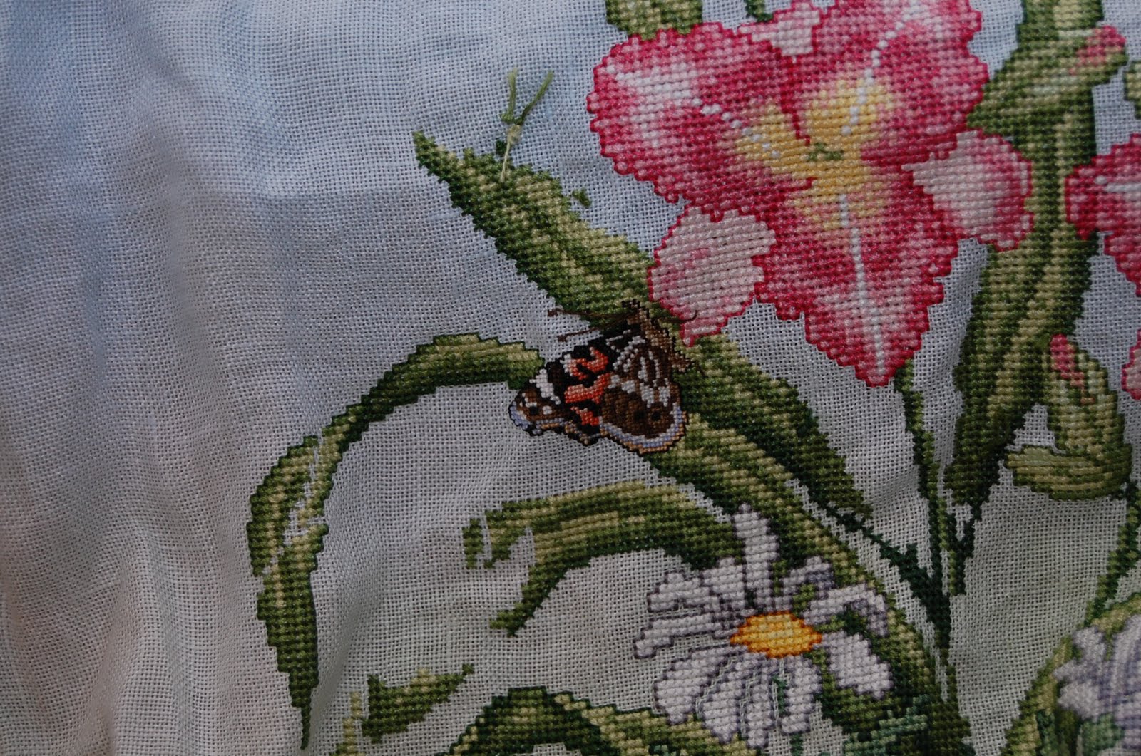 Ruth's Needlework: Flower Power