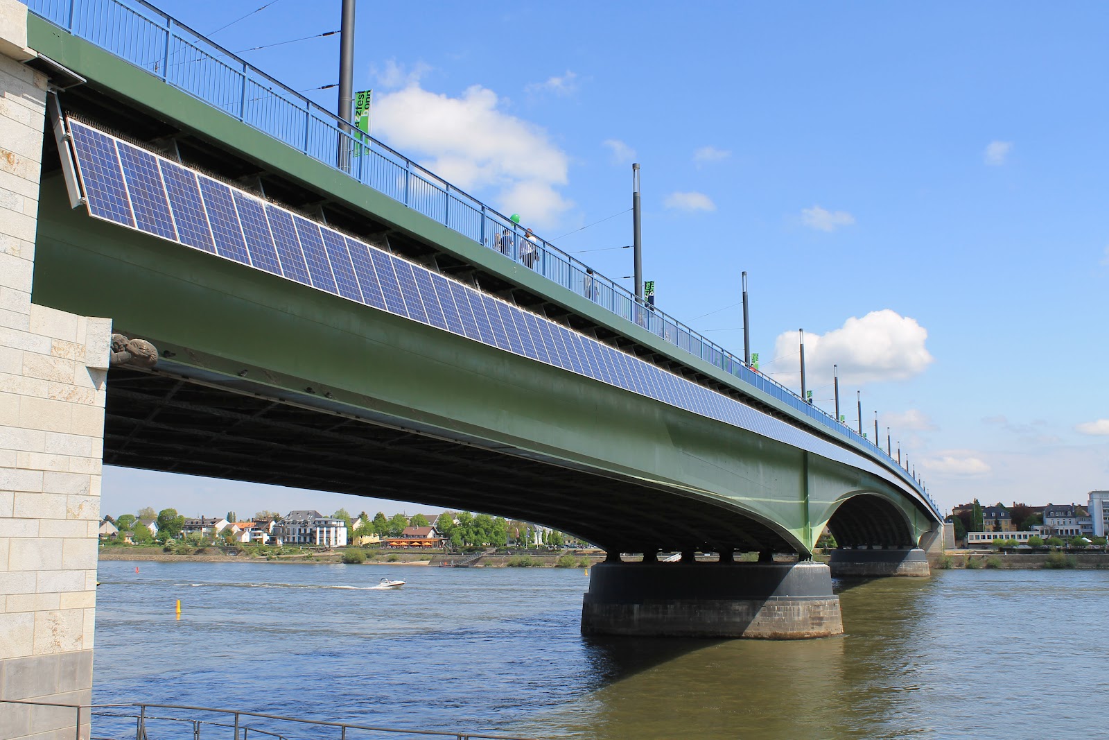 Bridge Of Power - The Greening of Gavin