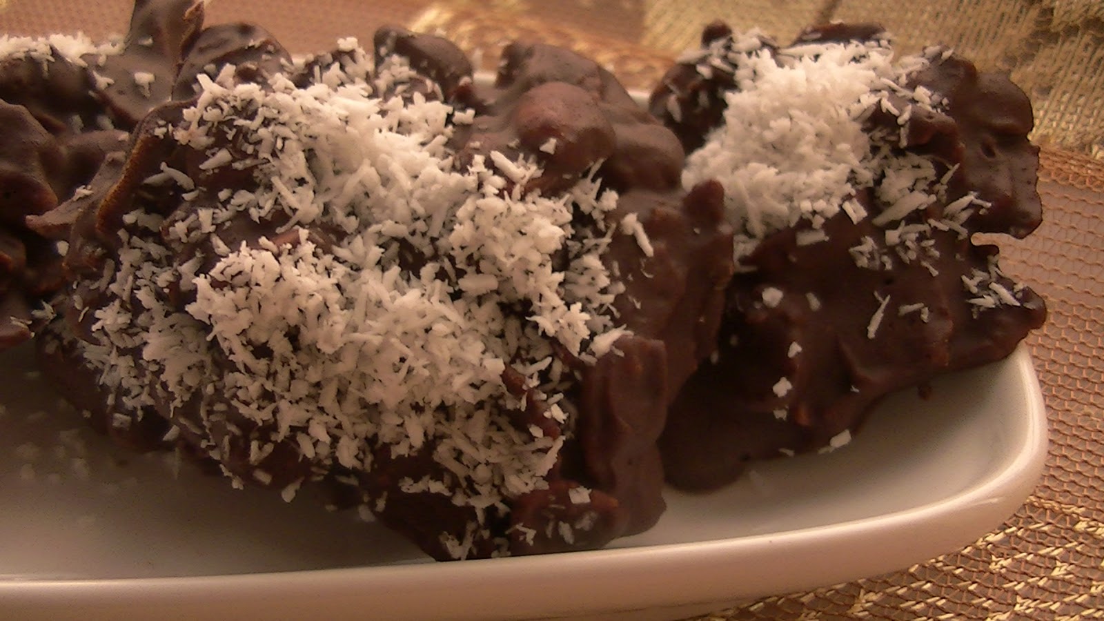 mittu cooking love: Chocolate Rocks/Choco Rocks (Edible Gift Ideas ...