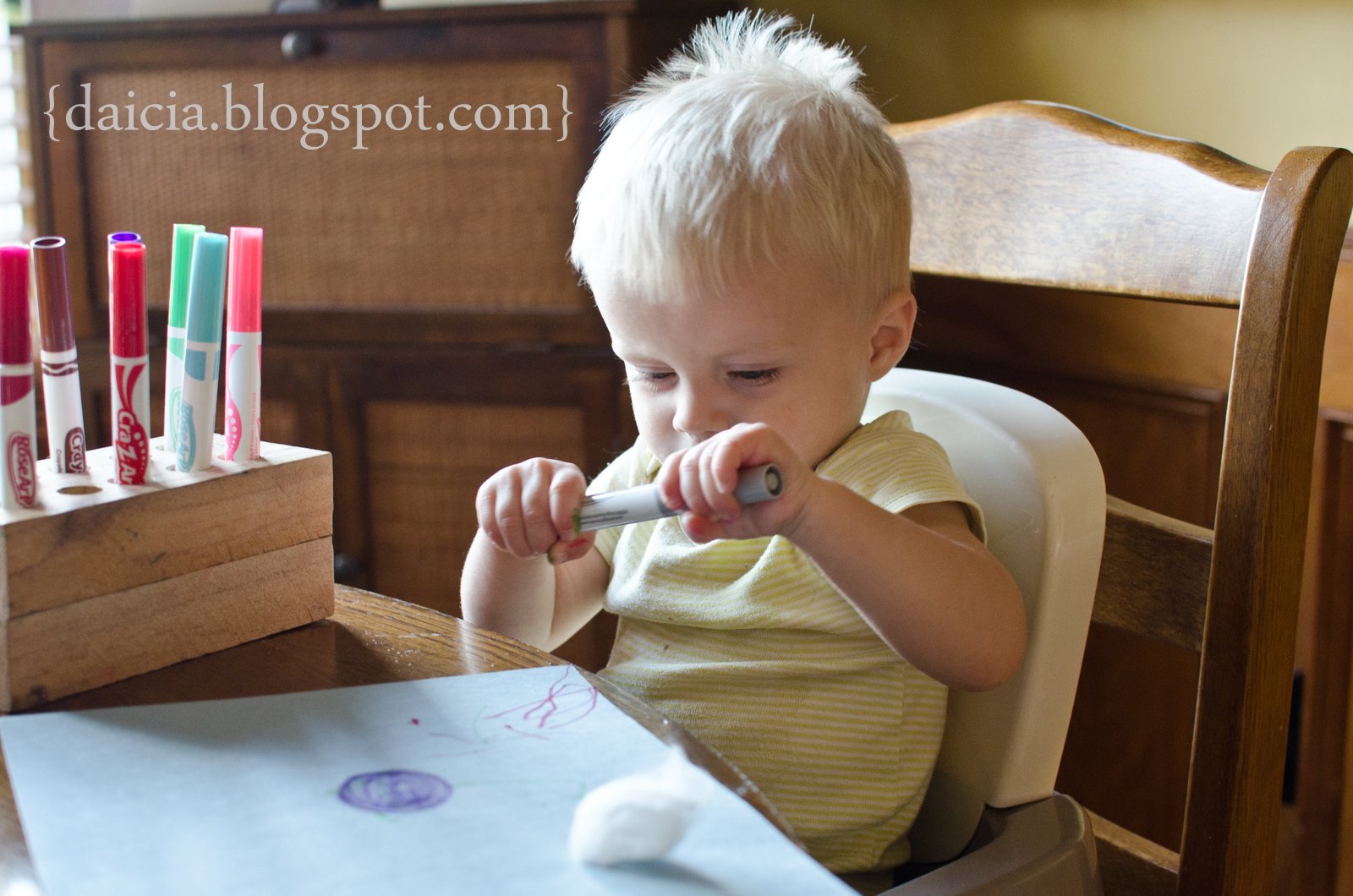 Teach Your Children Well: Toddler Art Lessons: Learning to use markers ...