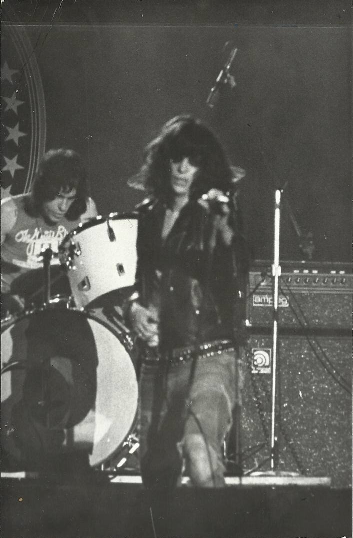My Other Interests...: Joey Ramone at the Aragon Ballroom in Chicago ...
