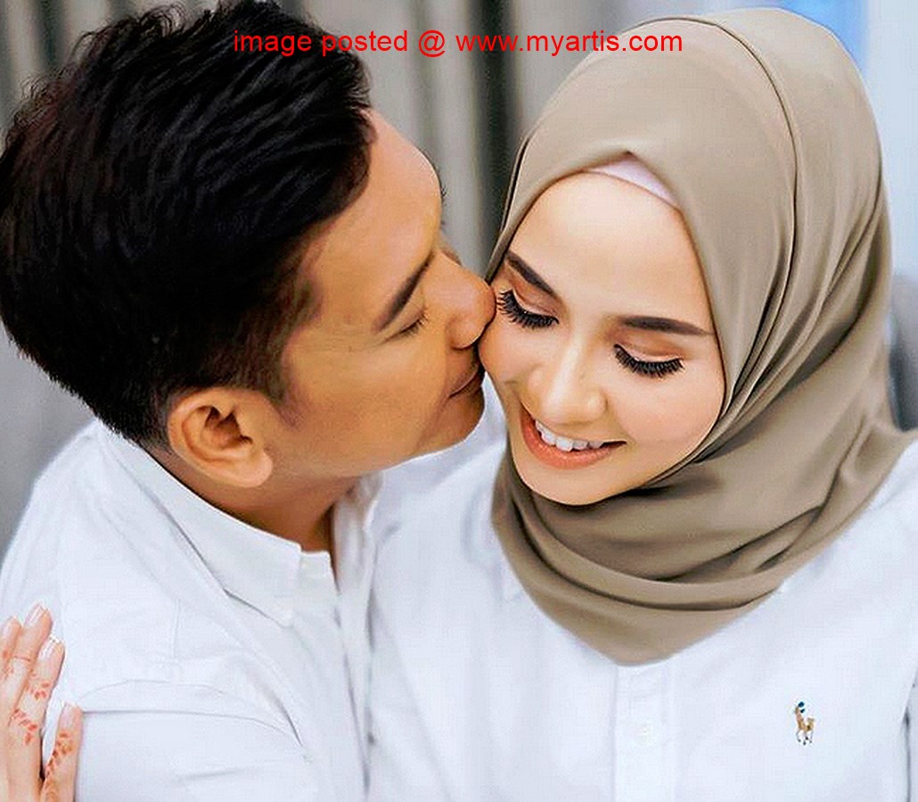 MYARTIS.COM | MYARTIS | MY | ARTIS: BAKAL TUNAI UMRAH BERSAMA SUAMI - BELLA DALLY MOHON MAAF
