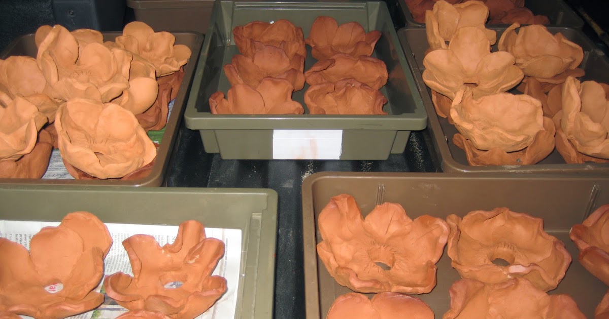 Brampton Pottery: Poppies