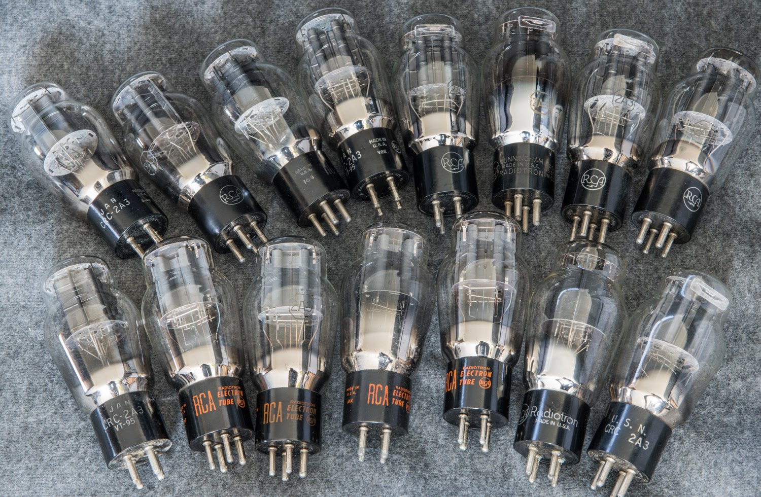 VinylSavor: Tube of the Month : The 2A3