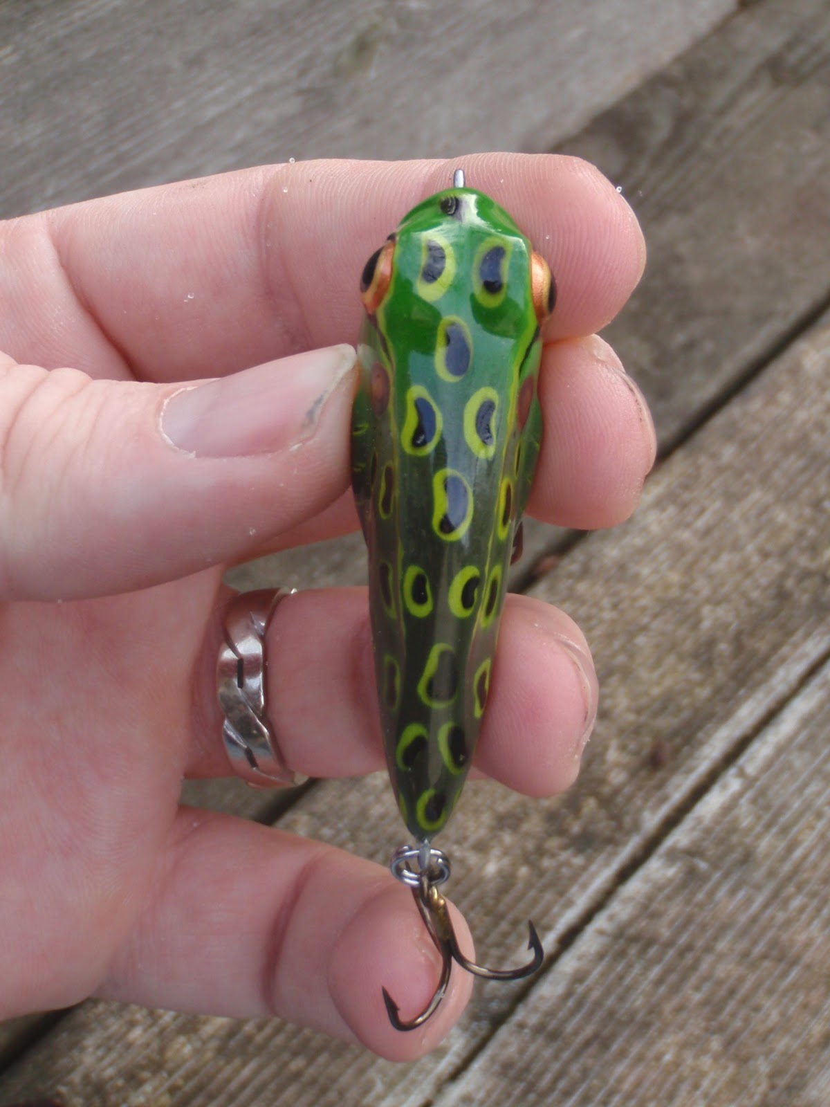 Bass Junkies Frog Pond: Rebel Frog R Review