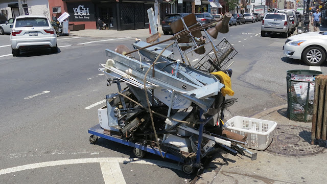 Frankie's Apartment: Scrap Metal Cart