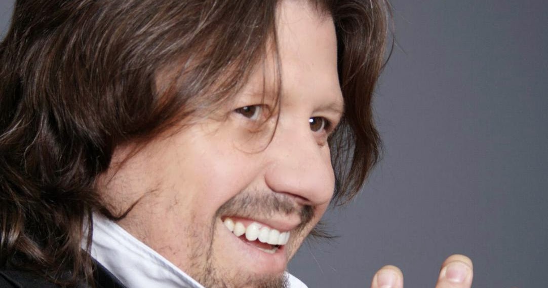 artSMart: DARK SIDE OF THE MOON