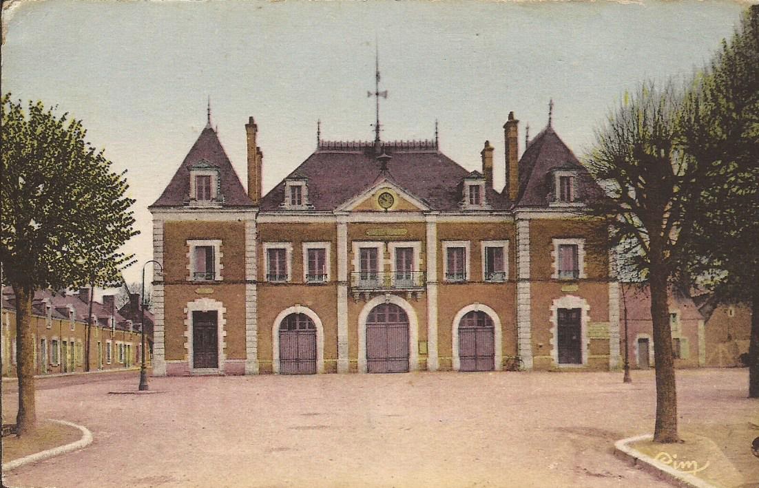 Cartes Postales Anciennes Cheverny Cour-Cheverny: Cour-Cheverny - Aux ...