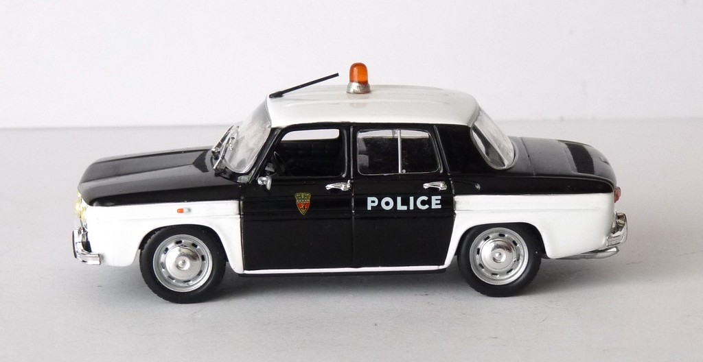 Garage de poche Jipé: Renault 8 police