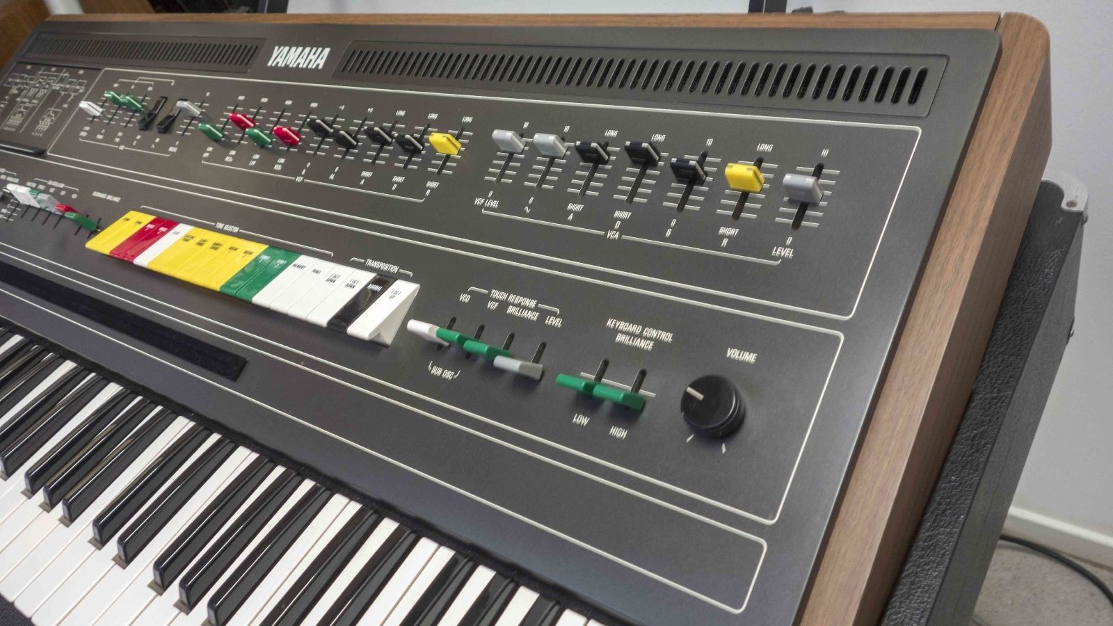 MATRIXSYNTH: Yamaha CS60 Vintage Analog Synth