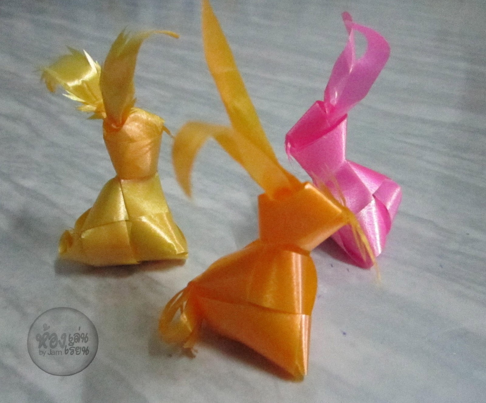 How to weave rabbit from ribbon - D . I . Y . Done ! It 's Yours