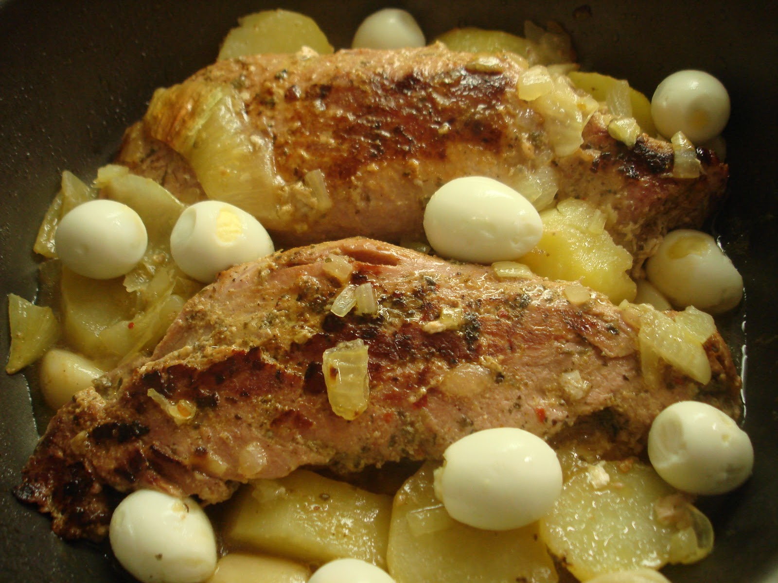Doce Lar: Filé de Porco ao Vinho Branco com Batatas e Ovinhos de ...