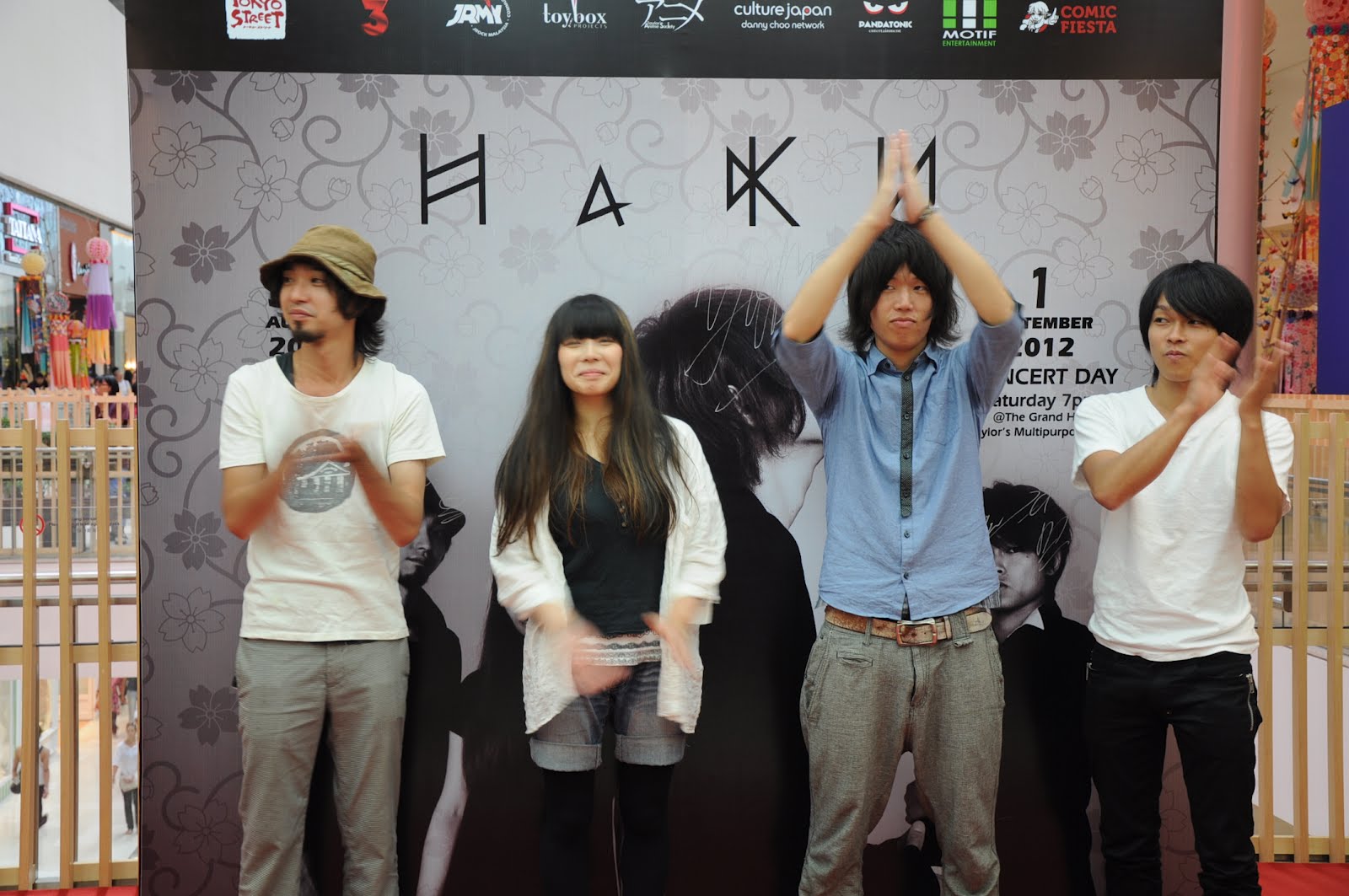 バン二★大好き: HaKU MEET THE FANS session @ Pavilion