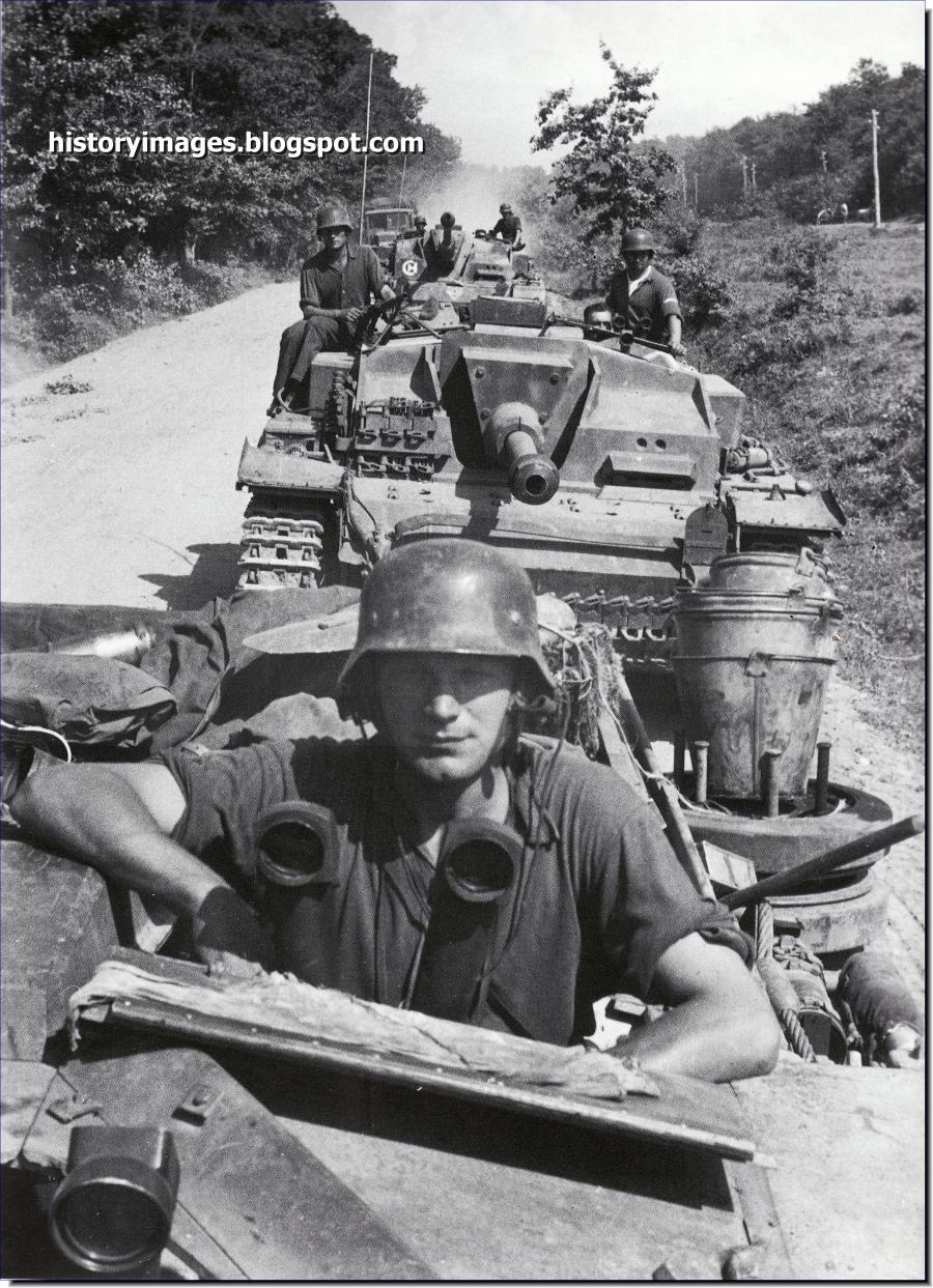 HISTORY IN IMAGES: Pictures Of War, History , WW2: Hitler's Quest For ...