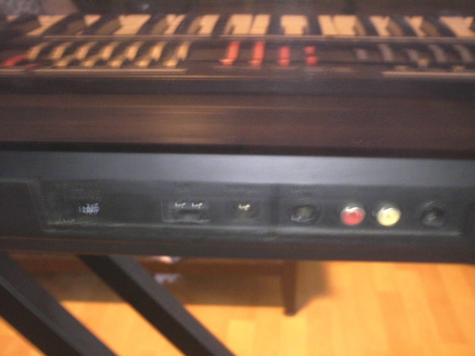 Audio Trough: Instrument Review - Lowrey Micro Genie V-120 a.k.a. JVC ...