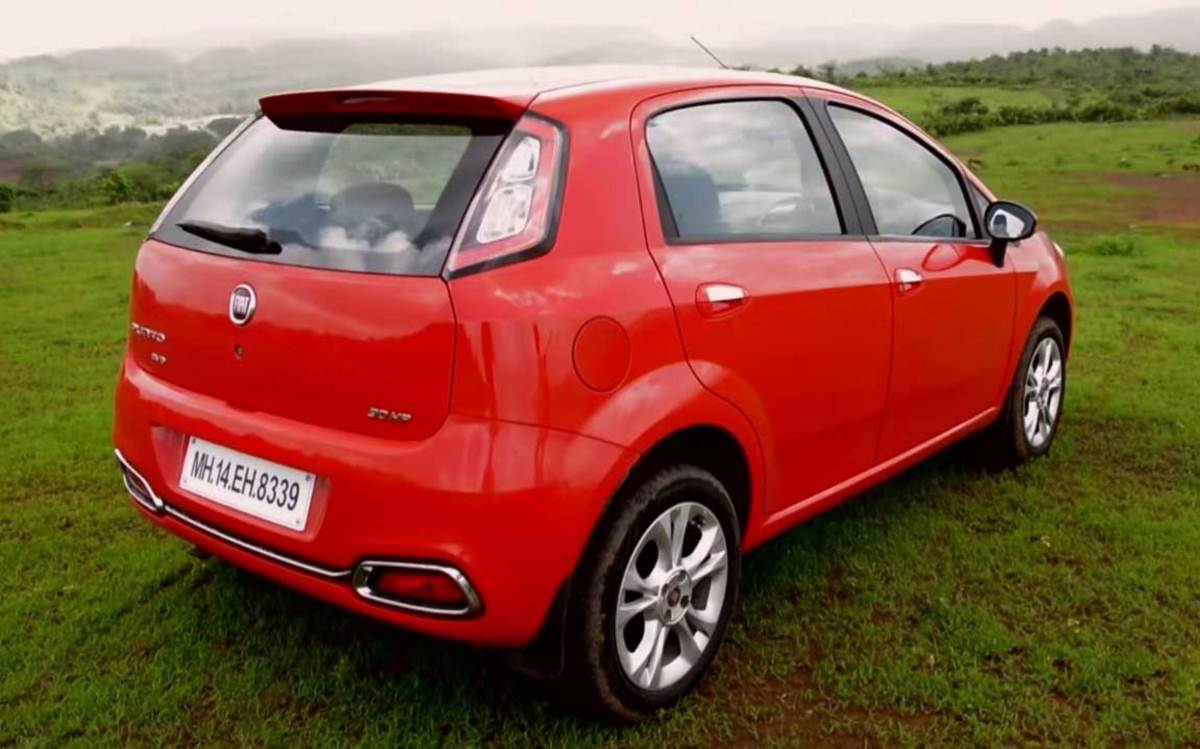 Fiat Punto EVO 2015: fotos e vídeo da nova versão indiana