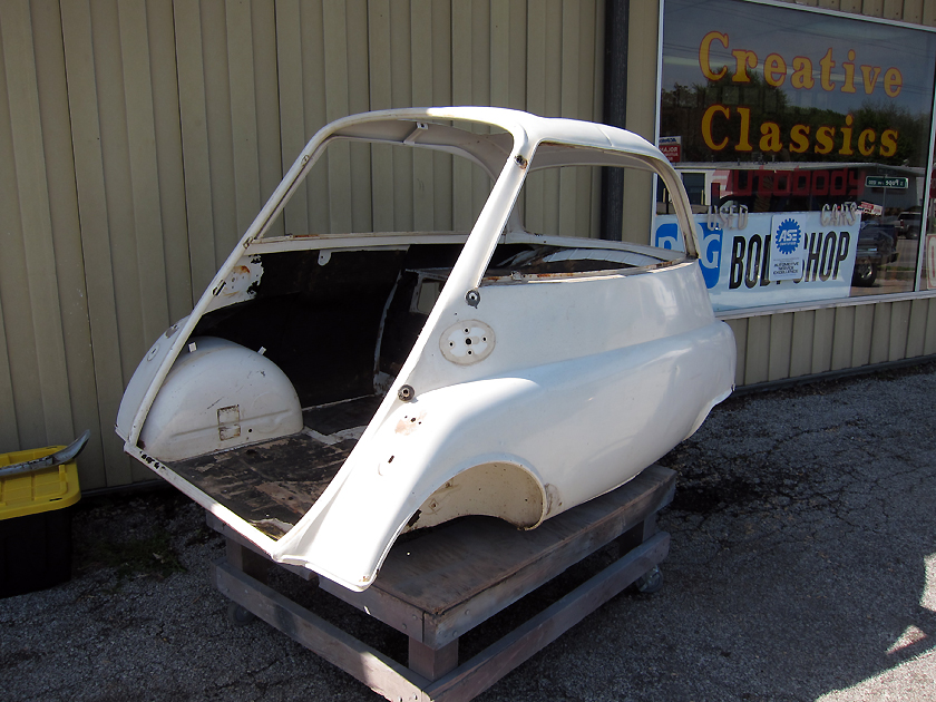 BZ's BMW Isetta 300's: February 2012
