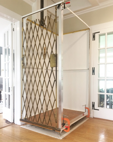 Style by Hanh: ELEVATOR BAR