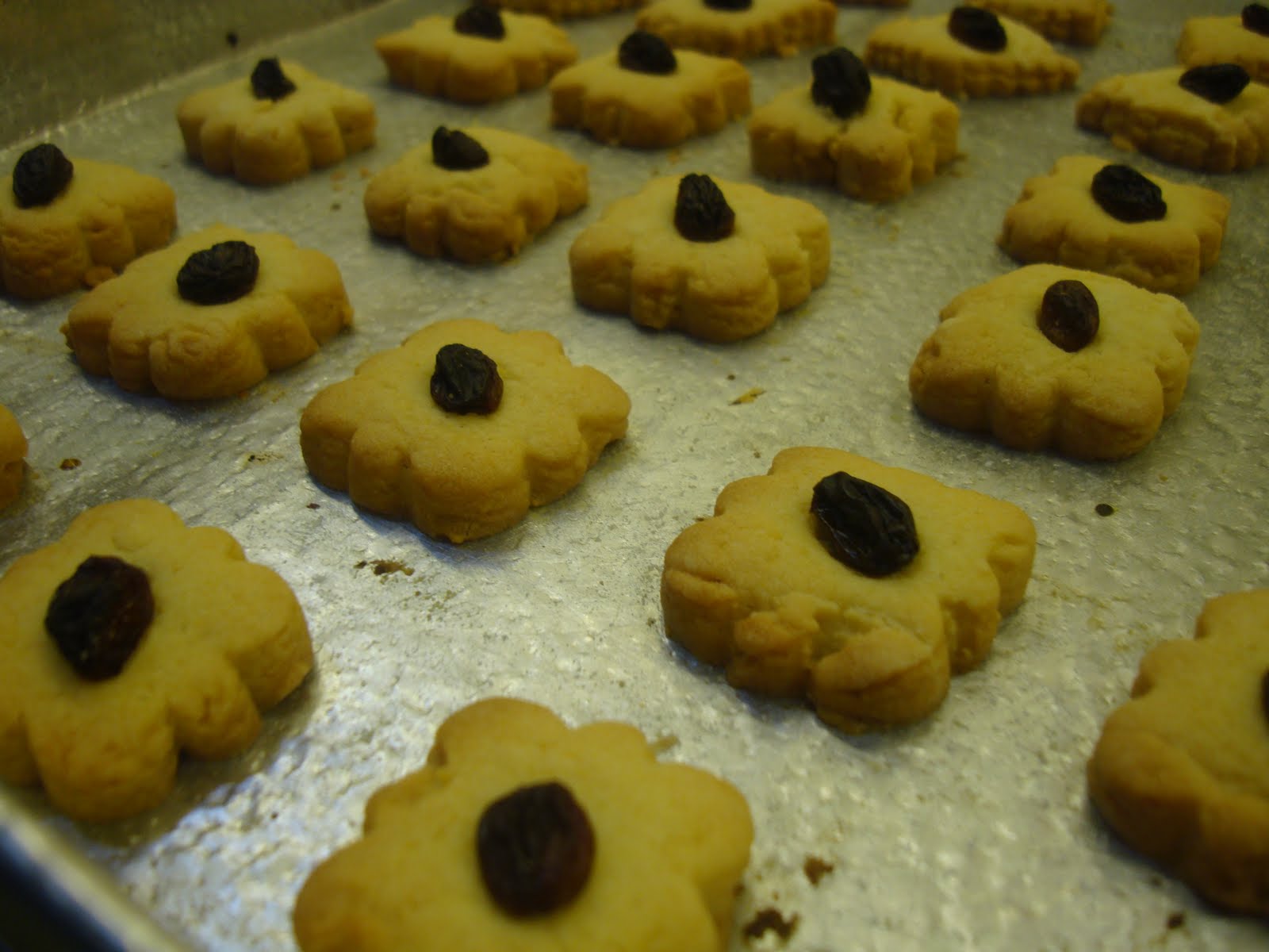 PURPLE TURQUOISE : Biskut Corn flakes (Crunchy)