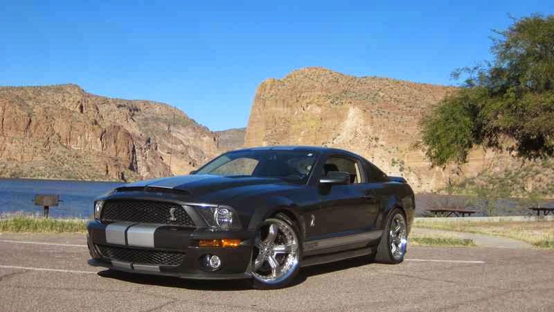 EL COCHE FANTASTICO ( KNIGHT RIDER 2008-2009) FORD MUSTANG KITT 3000