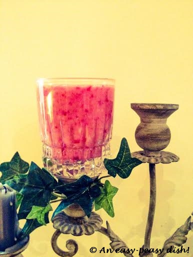 RASPBERRY AND LYCHEE SMOOTHIE - Easy-peasy dish...